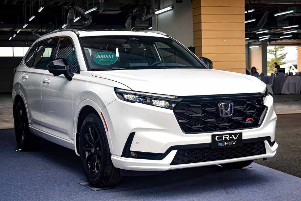Xe hybrid bán chạy tháng 8/2025: Honda CR-V e:HEV RS vượt Toyota, Yaris ...
